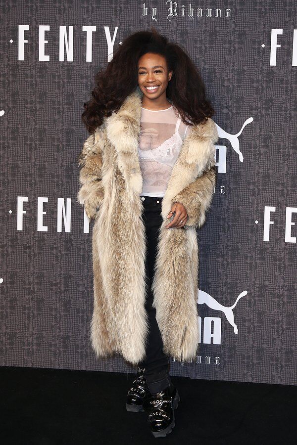 Our 5 Favorite Grammy Smiles (2018)